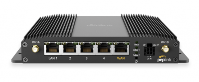Peplink Ubr Plus Speedfusion Router With 2x Cat 7 Ltea Modems